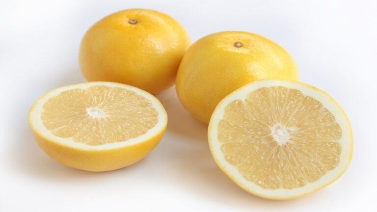 33 Jamaican Fruits You Must Try [2026]