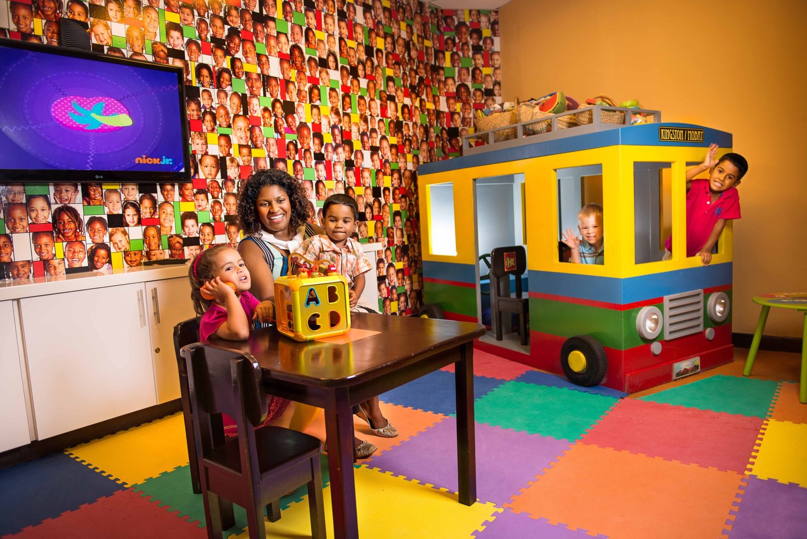 Club Mobay – Fast Track Through Montego Bay Airport [2026]